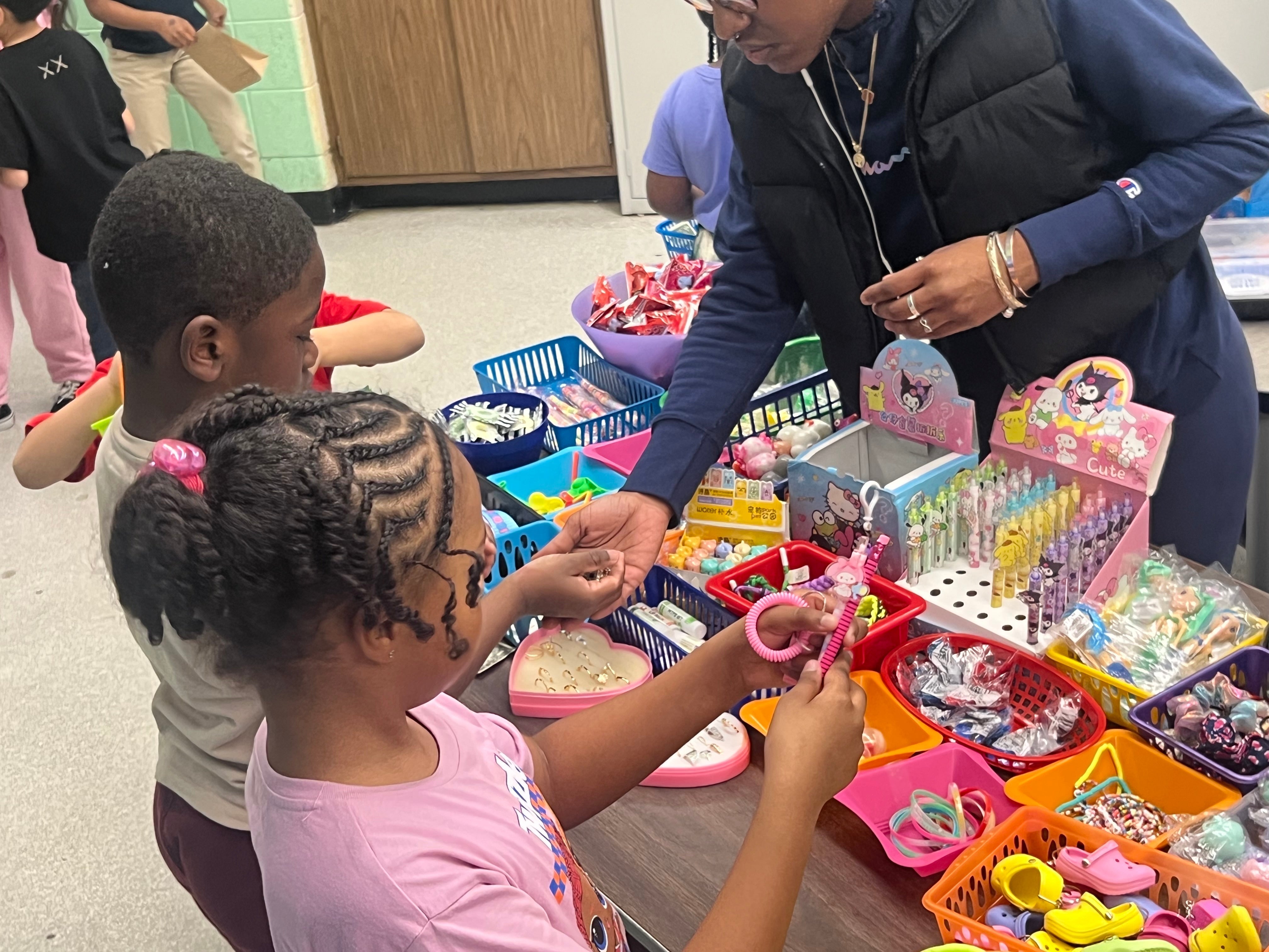 The Ultimate Guide to Launching a School Store with the 712-Piece Enha ...